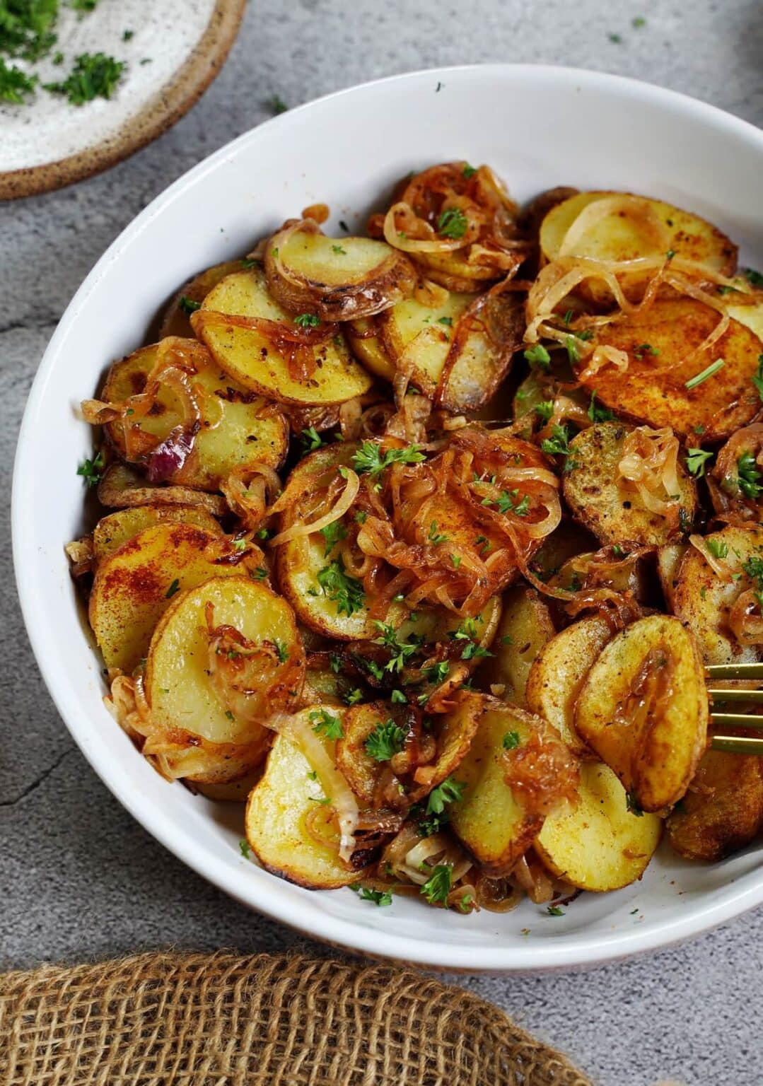 Lyonnaise Potatoes Recipe (French Side) - Elavegan