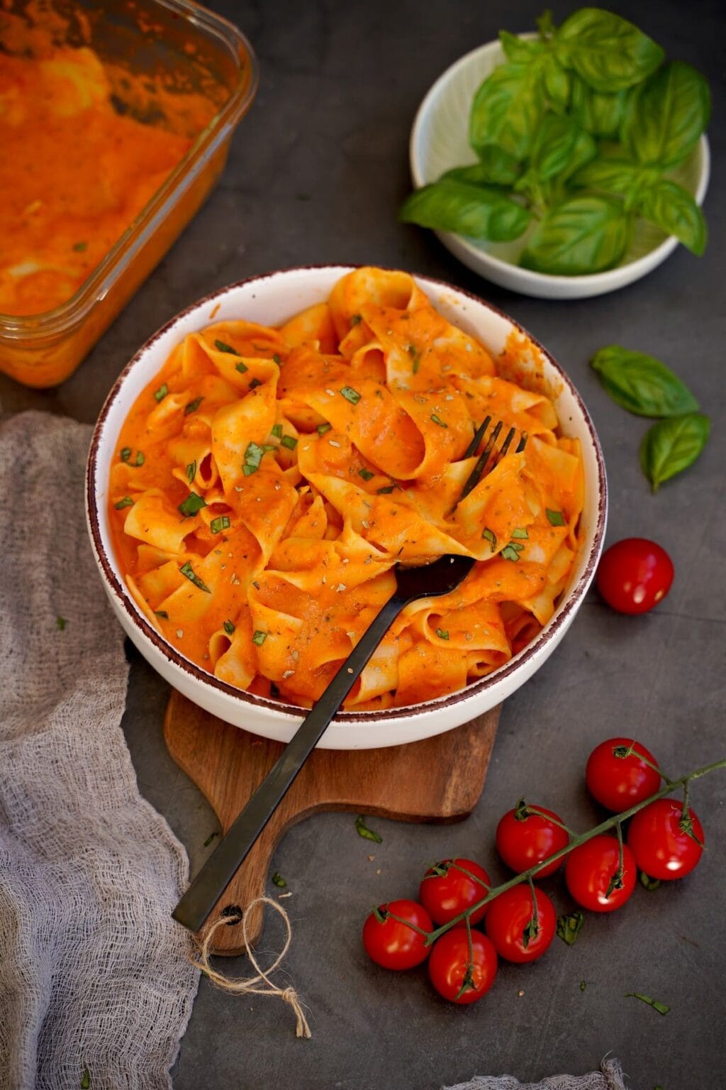 Healthy Hidden Veggie Pasta Sauce - Elavegan