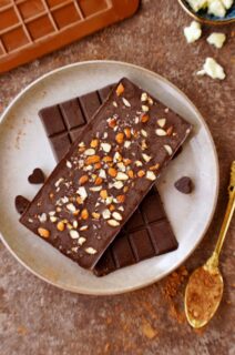 How To Make Chocolate (3 Ingredients) - Elavegan
