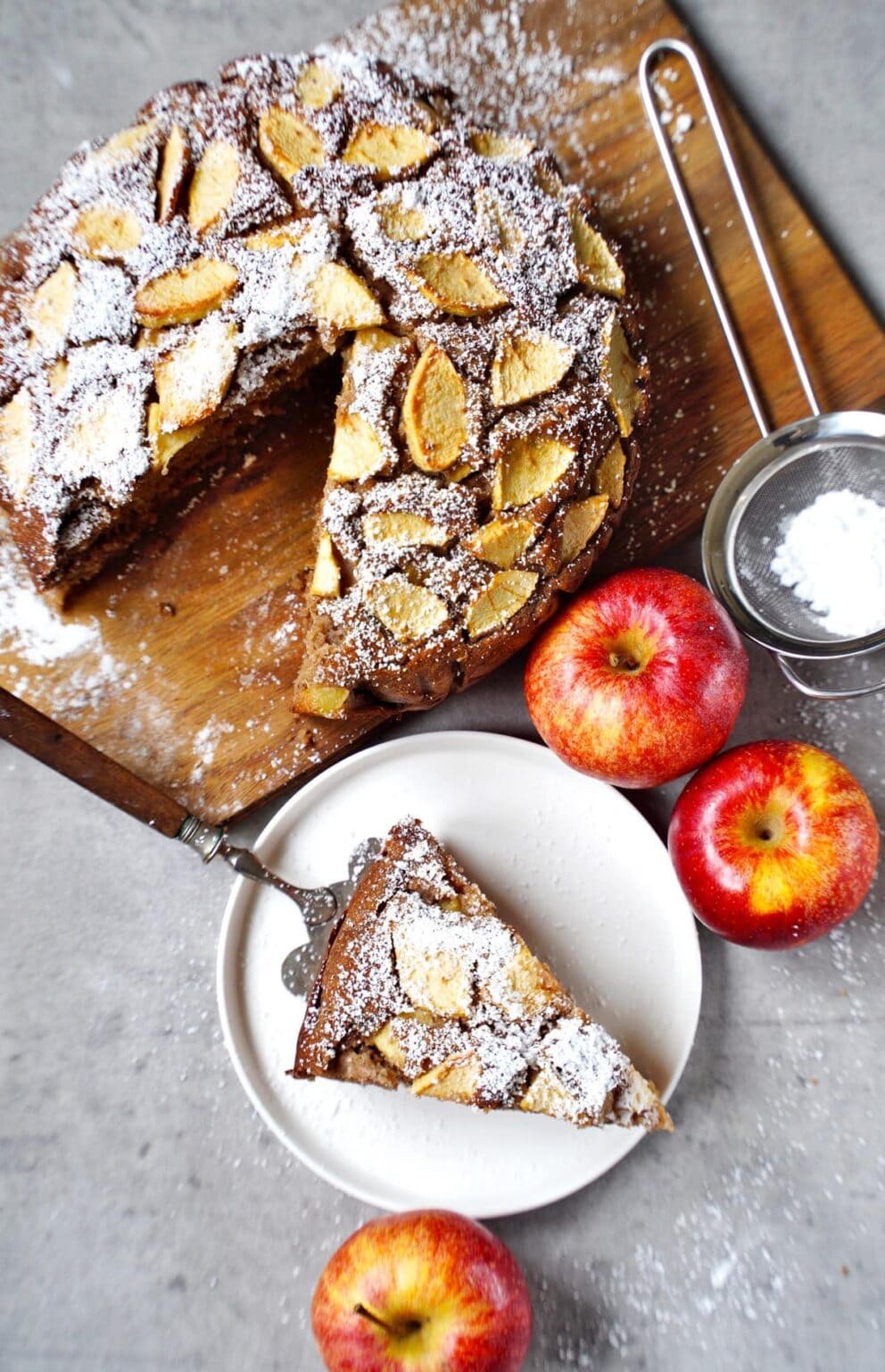 Vegan Apple Cake - Elavegan